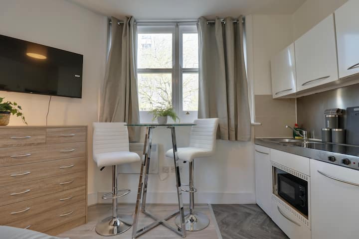 Portsea - Studio - Portsmouth