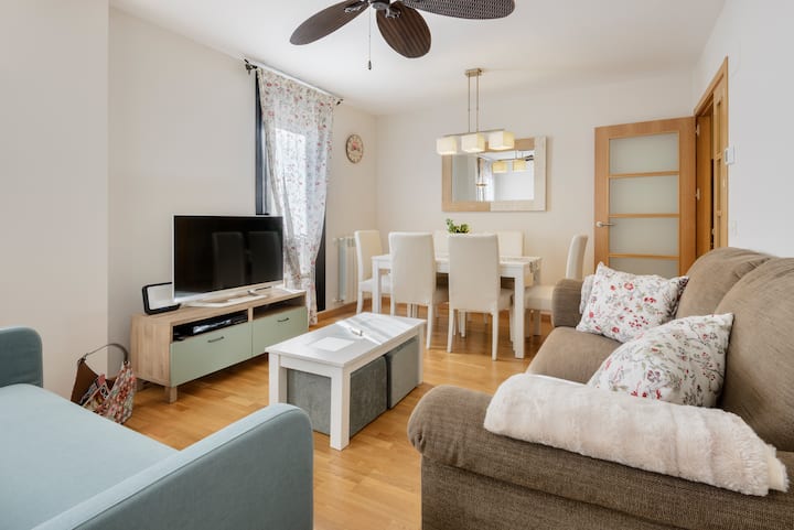 Alojamiento Escuelas Pias Jaca - Jaca