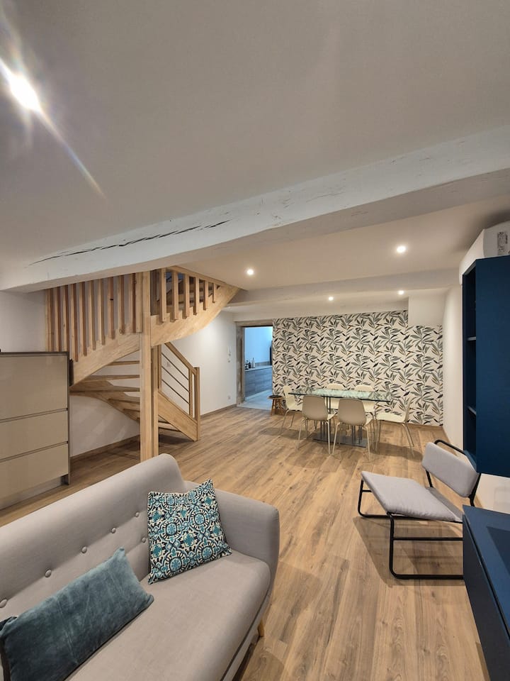 La Place - Pont-de-Vaux