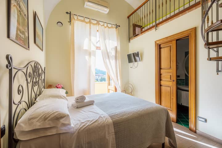 Camera Superior Balcone - Relais Il Pennino - Massa Lubrense