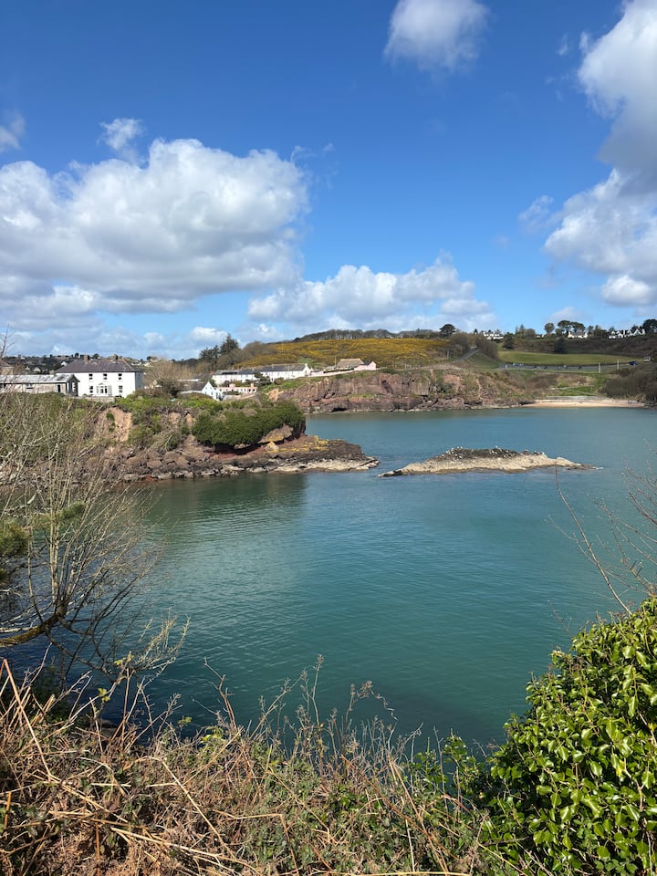 Dunmore East Coastal Escape - 4br Bungalow - Tramore