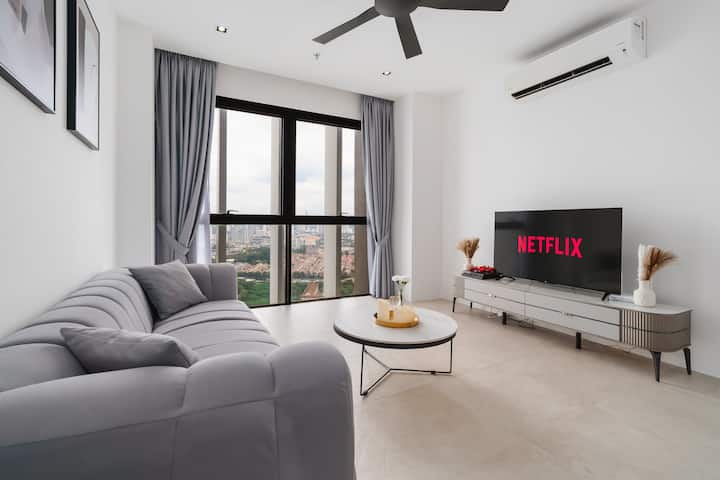 Lumi Tropicana | Cityview | Modern | 4pax #233 New - Petaling Jaya