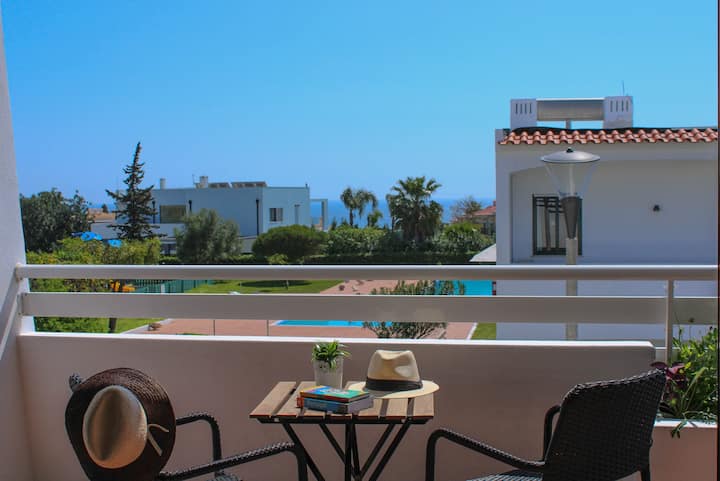 Vue Sur Mer, Balcon, Piscine Et Plage En Algarve - Porches