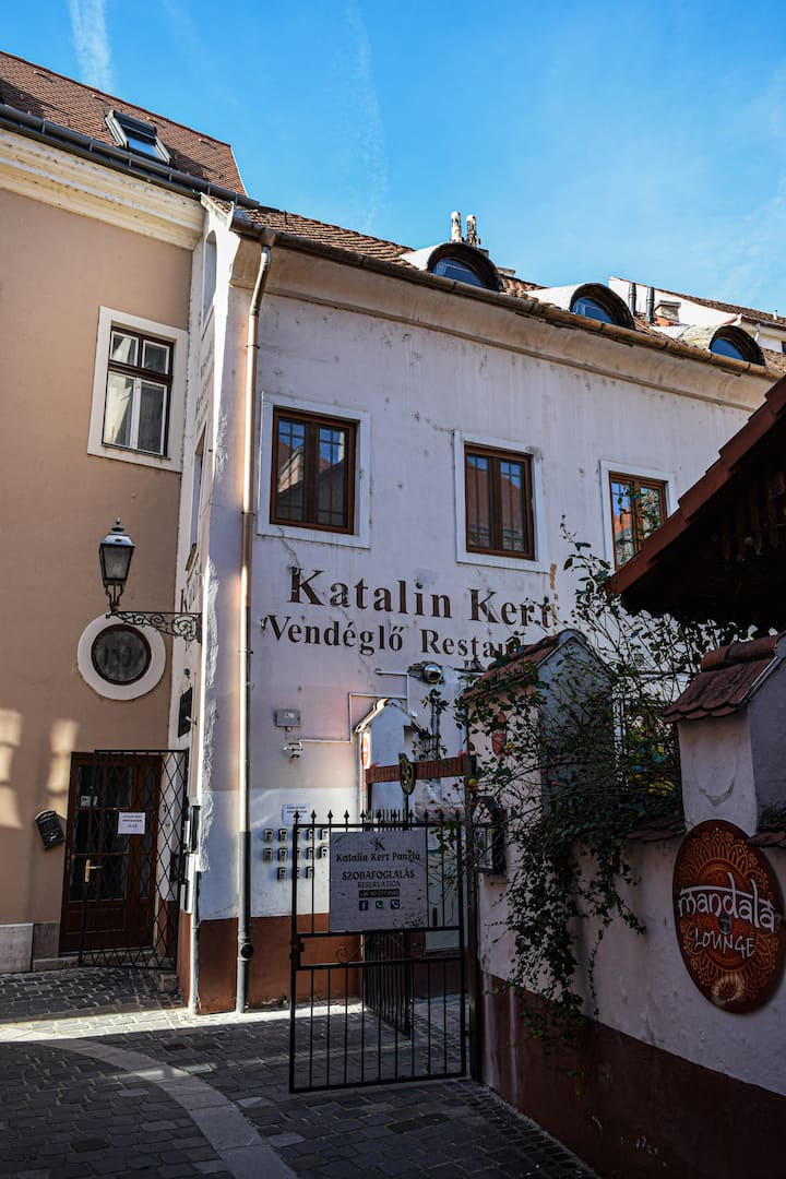 Katalin Kert Panzió - Négyágyas Szoba - Győr