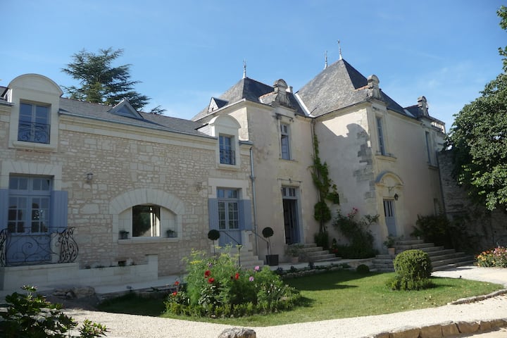 Manoir D'orbe - Montreuil-Bellay
