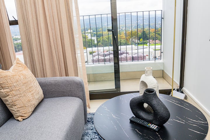 The Rampart, @660 One Bedroom Apartment - Johannesburg