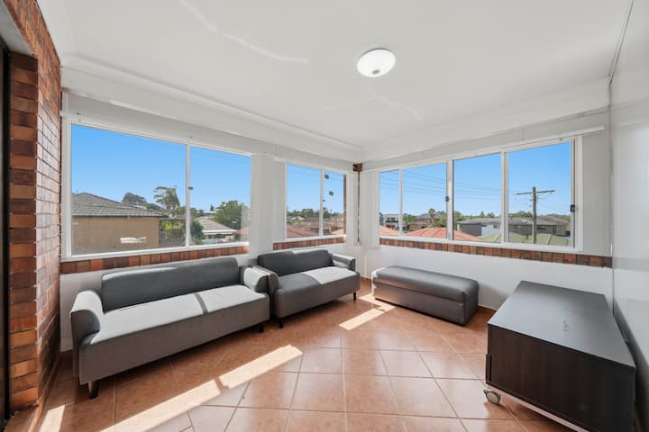 Big House Bowden - Blacktown