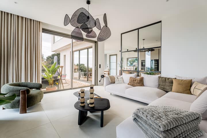 Jolie Maison Moderne Avec Vue Mer - Aubagne