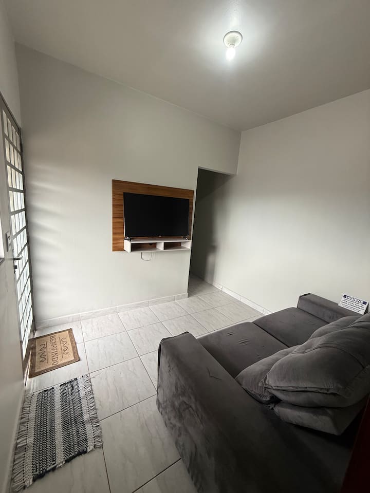 Flat Com Garagem E Ar-condicionado - Cuiabá