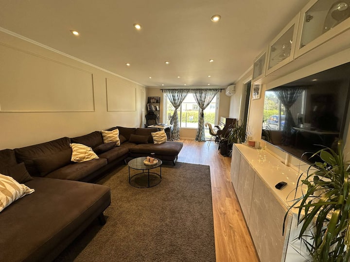 Stort Hus För Den Stora Familjen! - Estocolmo