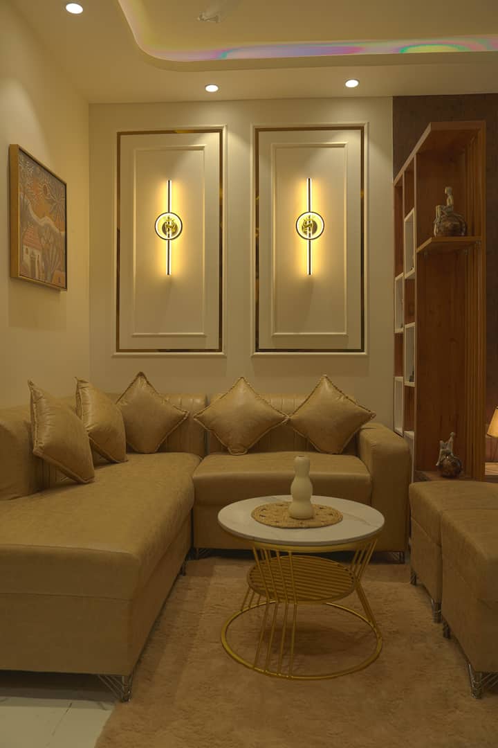 Aesthetic, Artful Studio In Greater Noida - Ghaziabad
