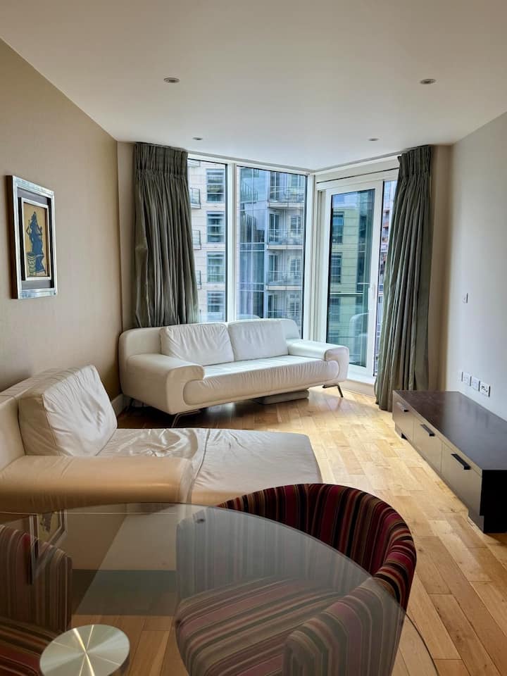 Beautiful 2 Bedroom Apartment On The River Thames - Kingston upon Thames