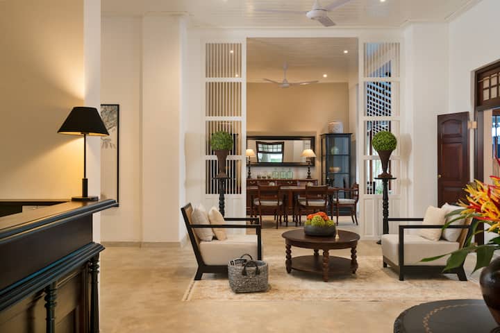 Exclusive 7-suite Luxury Villa With Pool - Bentota