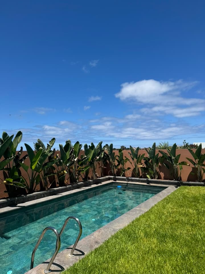 Appartement Haut Standing Avec Jardin & Piscine - Casablanca