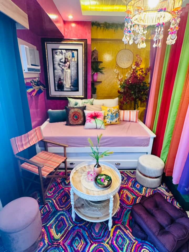"Bilay Magenta"
2br Boho And Dopamine Can Cook - Quezon City