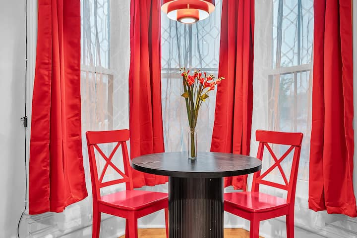 Lake George Apartment/prime Downtown Hobart - Hobart, IN