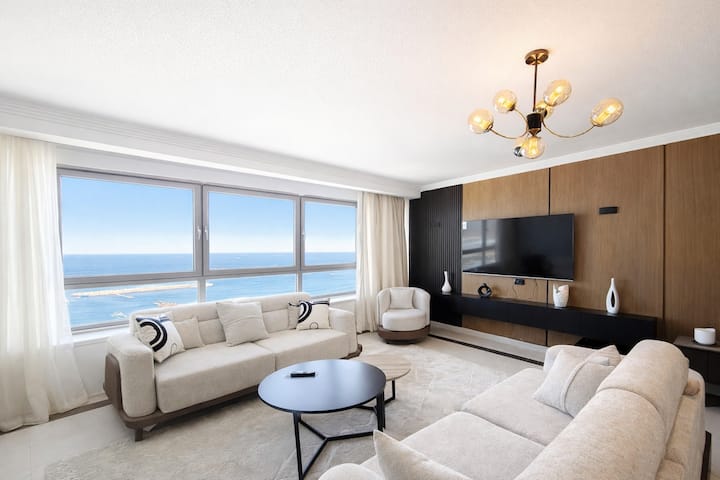 Magnifique T6 Haut Standing -Vue Sur Mer Et Ville - Algeria