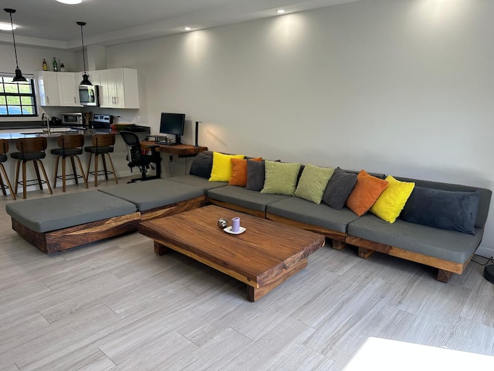 Large 2 Bedroom Condo Set Amid Tropical Gardens - West Bay