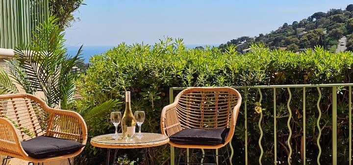 Appart 4 Pers, Wifi, Parking, Terrasse, Vue Mer - Cavalaire-sur-Mer