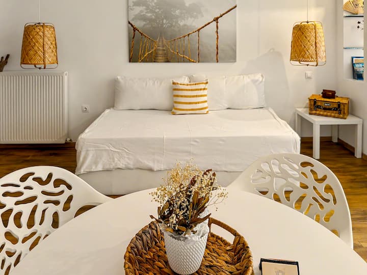 80 Sqm2 Loft | Premium Kingsize Bed | City Center - Thessaloniki