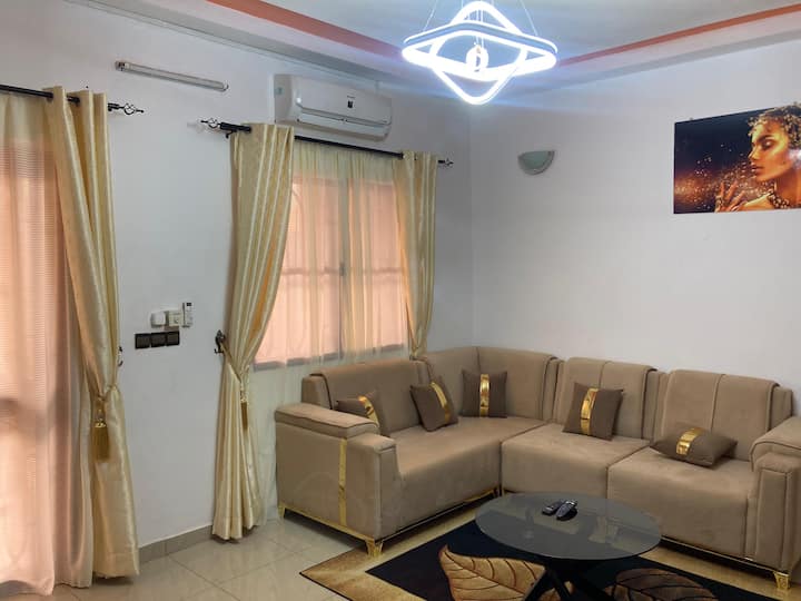 Villa Haut Standing, Wi-fi, Confort Et Sécurité - Ouagadougou