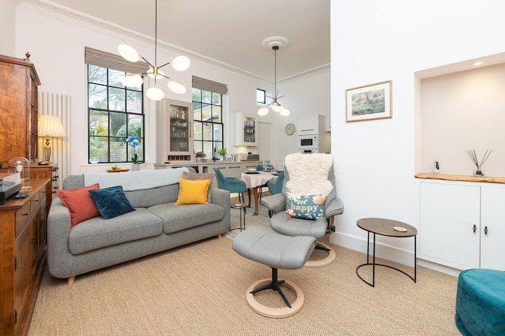 Stunning Landsown Crescent Apartment - Bath