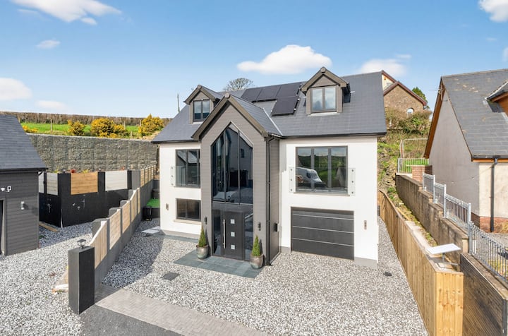 Heddfan - Carmarthen
