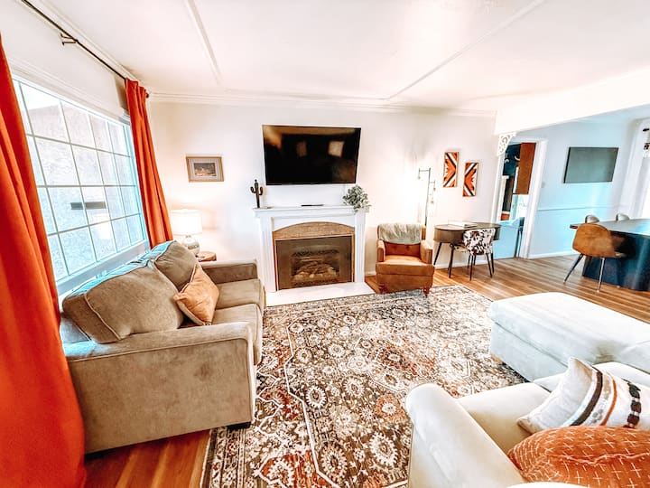 Hideout On 26th- Game Room & Infrared Sauna - Farmington, NM