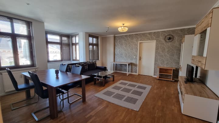 Helle Wohnung Mit Erker Im Top-innenstadtlage - Görlitz