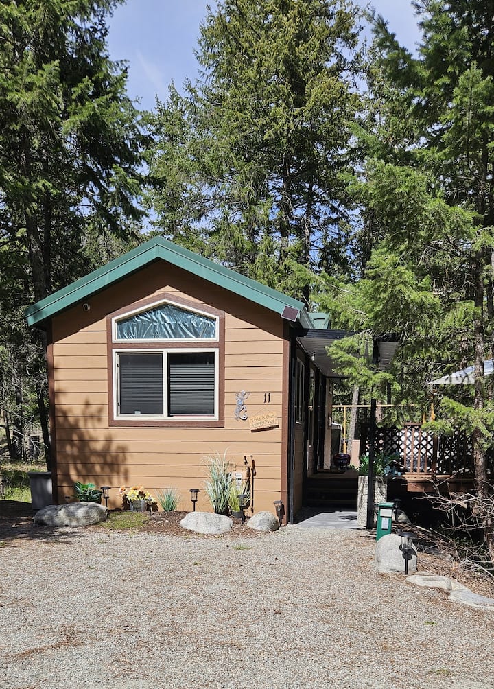 Paradise #11 - Peachland