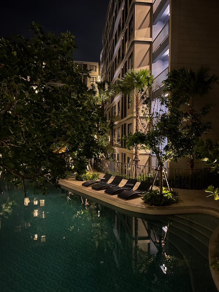 Стильная и тихая квартира с видом на бассейн. - Province de Phuket