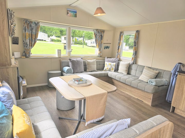 Coastal Escape In Crantock | Pool & Near Beach - Newquay