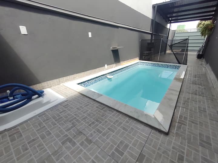 Paradise House - Heated Pool & Pet Friendly - Brazil