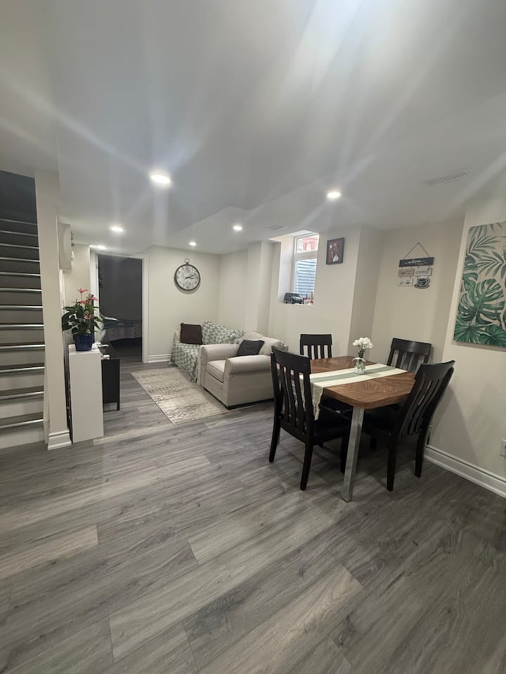 Modern 2br Suite | 401 5 Min + Go Bus At Doorstep - Milton, Canadá