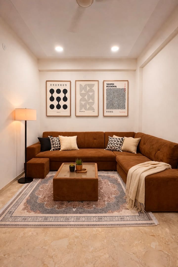 Oddbird_apt04

Serene |1bhk|, Honest Comfort. - Indore
