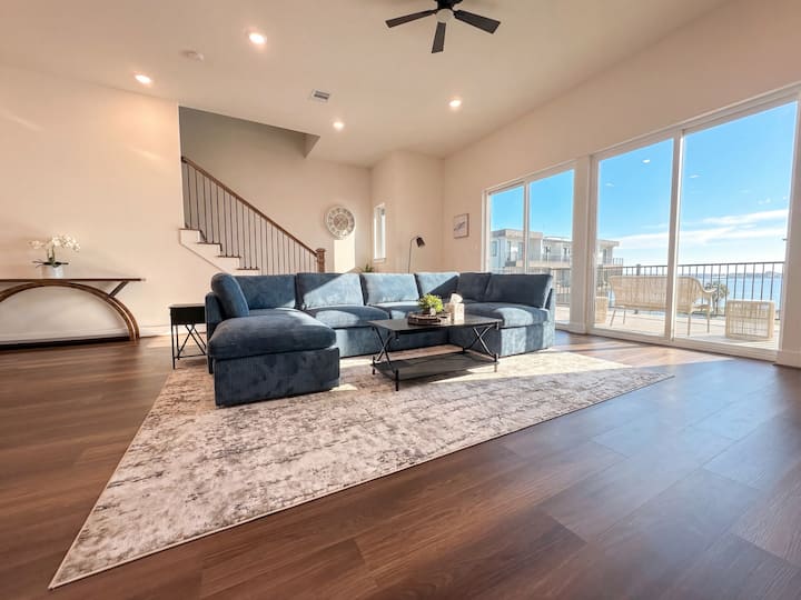 New Luxury Lakeview Townhome Near Nasa & Kemah - Seabrook, TX