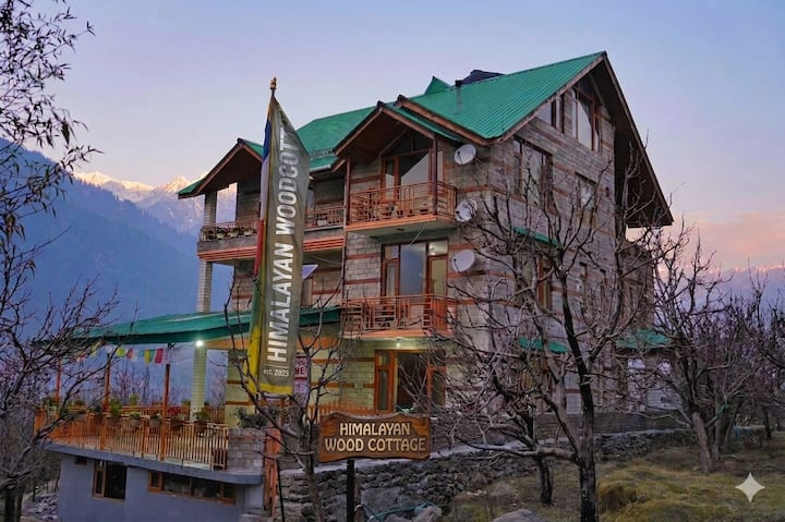 Himalayan Hawks - Manali