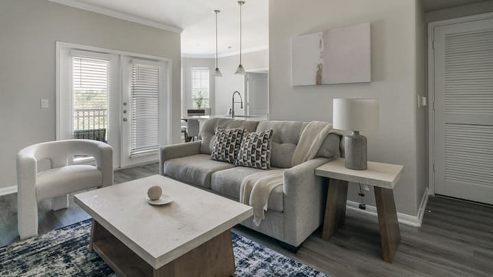 Landing | Stunning 1bd, Clubhouse - League City, TX