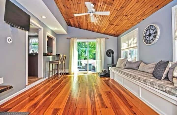 In Town For The World Cup? - Franklin, MA