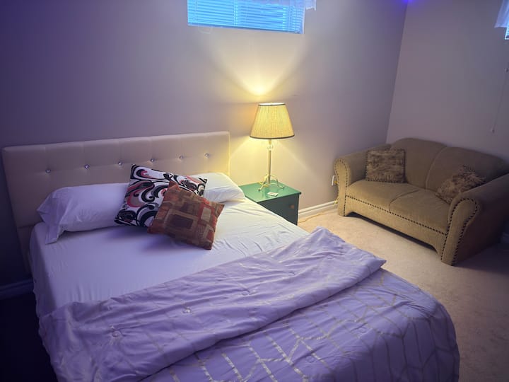 Private Bedroom - London