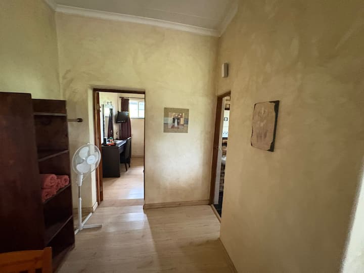 Lentedal Guest Farm (Acasia Cottage) - Magaliesburg