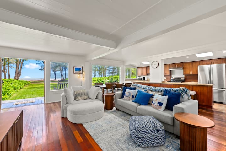 Beachfront Executive Retreat - The Waimanalo Villa - Kailua, HI