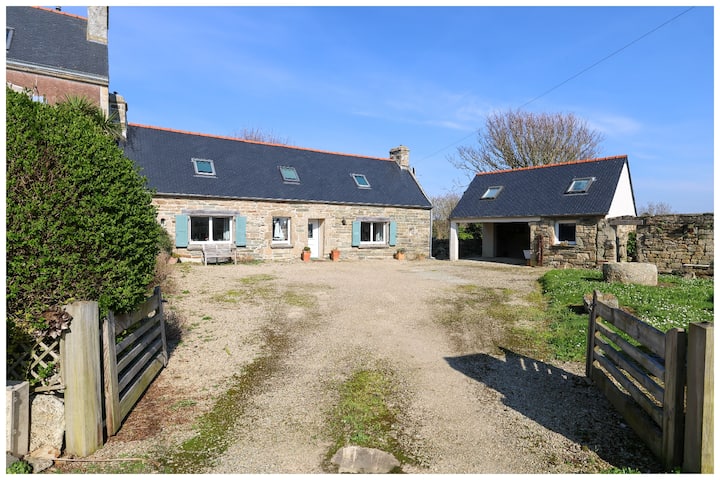 Jolie Maison Bretonne Familiale - La Plage à Pied - Plozévet