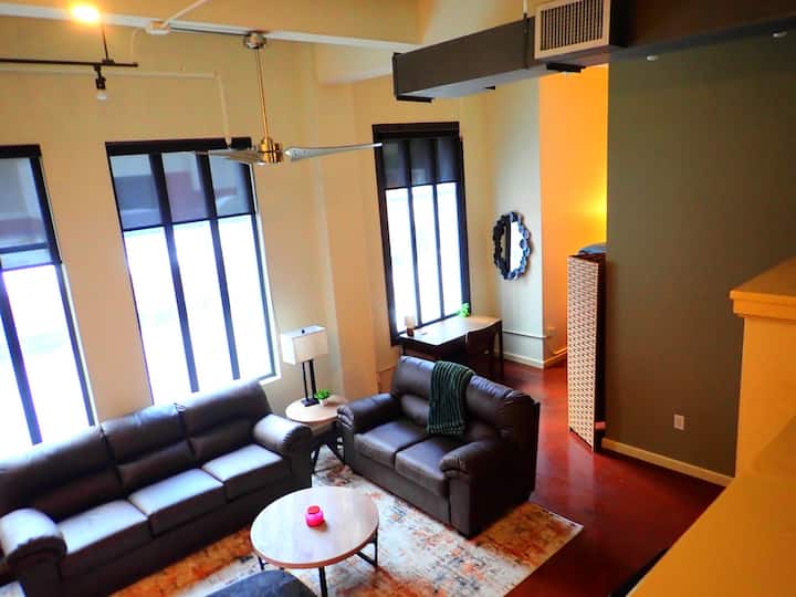 Historic Building Sundance Square New Listing - Cultural District - Fort Worth