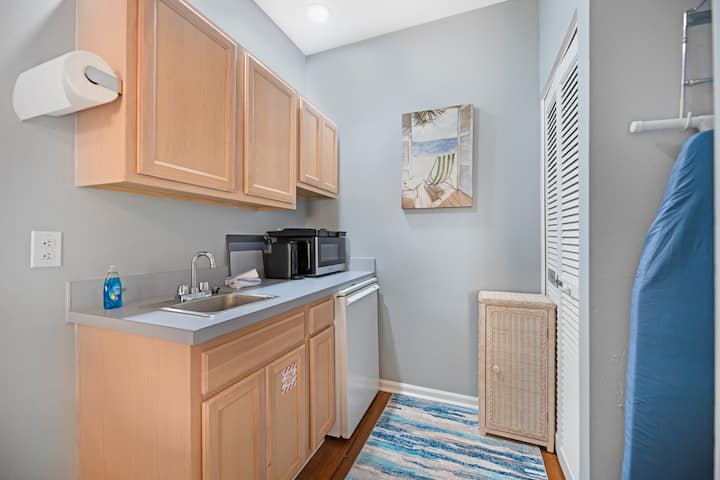 Surfers Den Studio - Ocean Isle Beach, NC