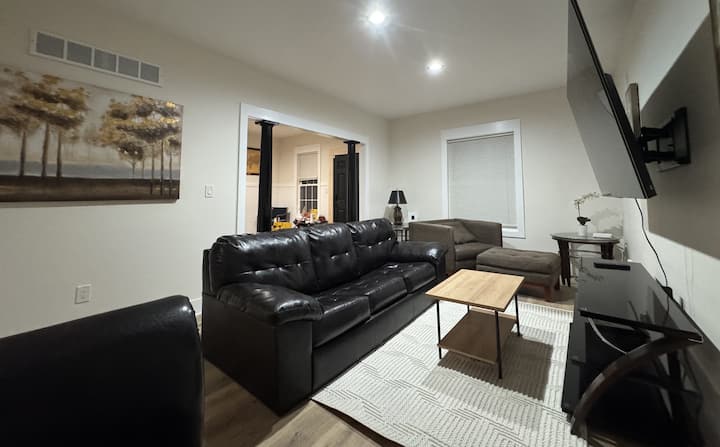 The Buena Vista Inn - Hamtramck, MI