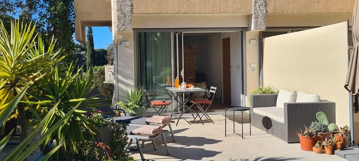 Chambre Calme, Cour Arborée, Cassis, 10 Min Plage - Cassis