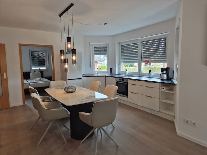 Ferien- U. Monteurwohnung Nähe Flughafen Köln/bonn - Lohmar