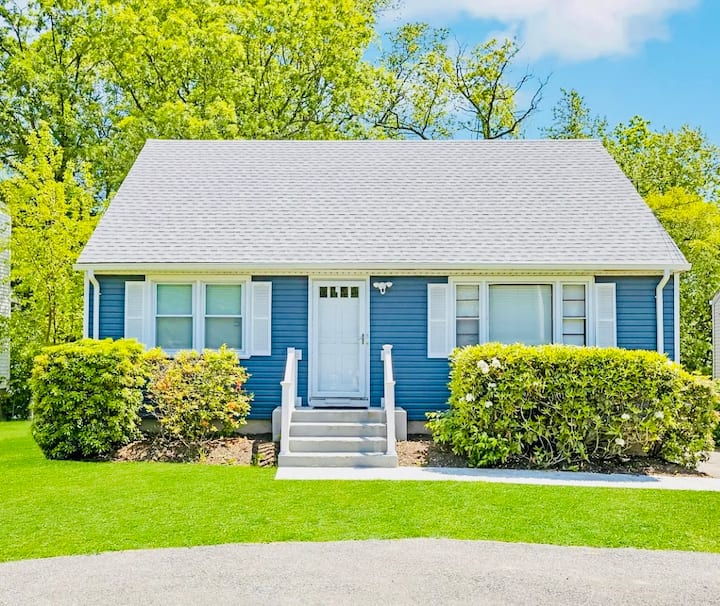 Charming Coastal Home 4br Yard & Porch• Near Beach - Fairfield, CT