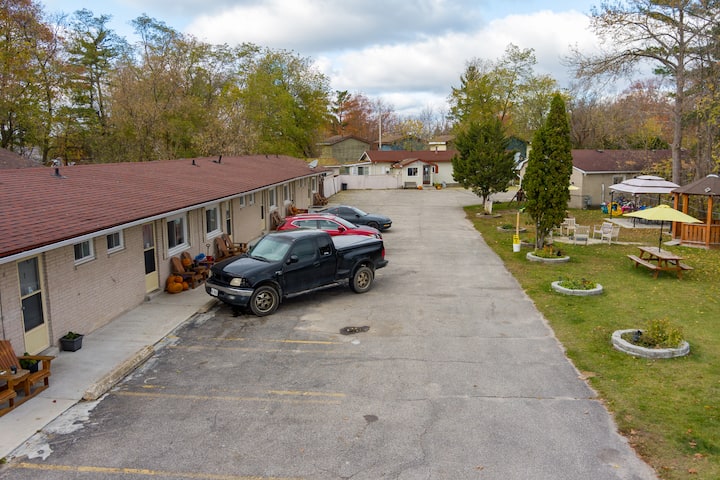 Unit 9 – 1br Beach Retreat - Wasaga Beach